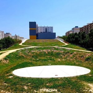Installation of a walkable green roof